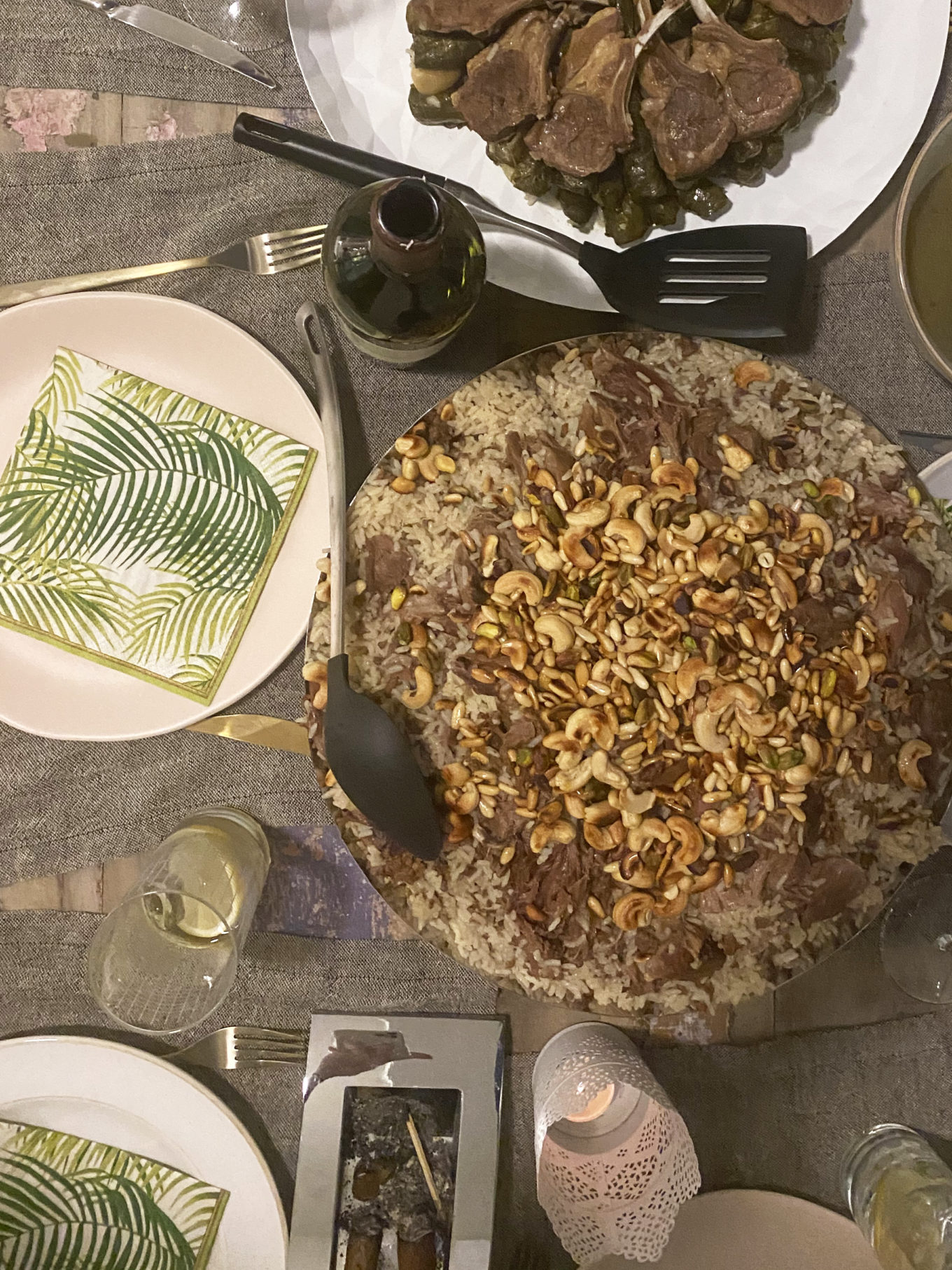 Ma2loubet Batenjen – Permanent Hunger